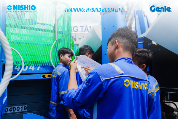 Technical training about Hybrid Boom Lift with the expert from Genie ...
